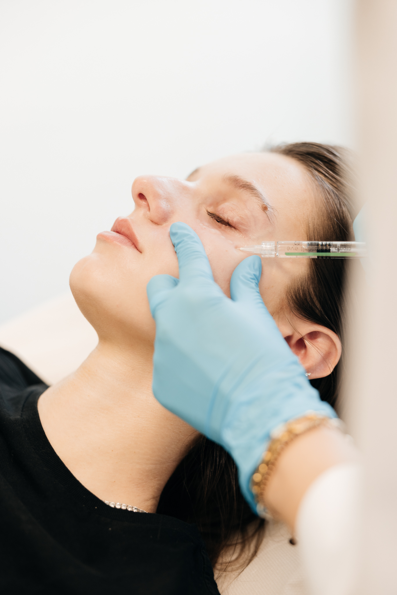 Radiesse®, Sculptra® et HarmonyCa®: quelles différences ? - Forever Institut